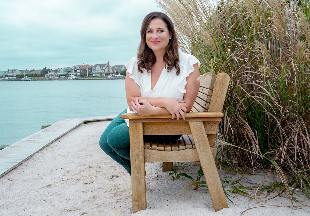 Jennifer Weiner Takes Aim at Our Fat-Phobic, Diet-Obsessed Culture - Zoomer