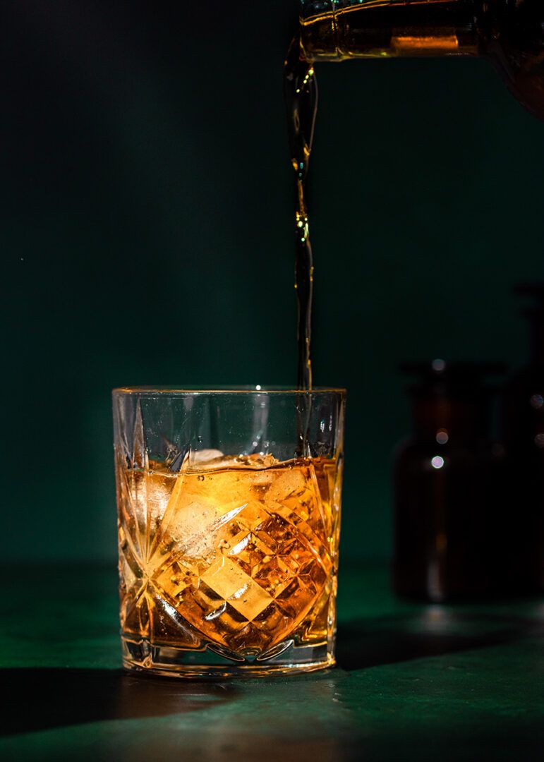 The Spirits of the Season: Cozy, Cold-Weather Drinks - Zoomer